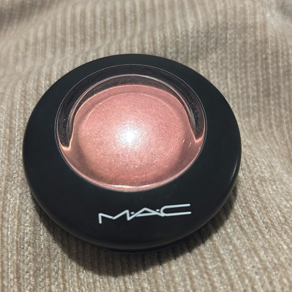 MAC Cosmetics | Makeup | Mac Mineralized Blush Color Daintylight Yellow ...